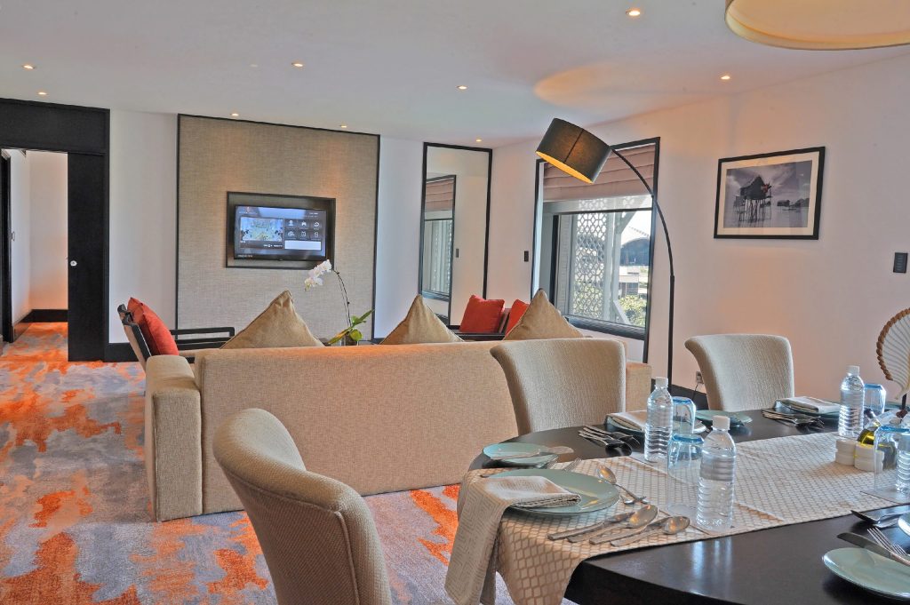 1.DeluxeSuite-737 - Sama Sama Hotels